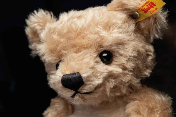 Steiff – Paddy mohairnalle 28 cm – Lelukauppa Tingeling